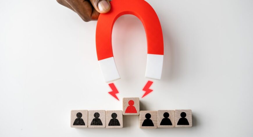 Warm Leads Vs Cold Leads: A Guide For Your Small Business - KeeVurds